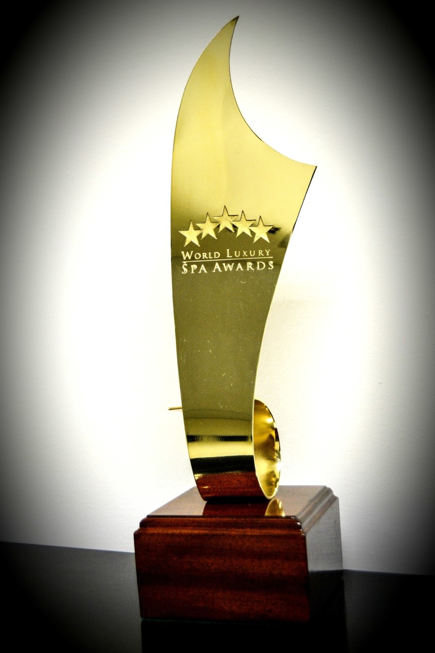 World Luxury Spa Awards Trophy - The World Luxury Awards